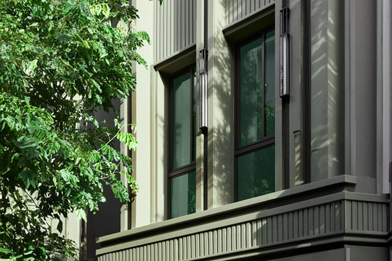 8 Modern Box Window Design Ideas & Images for Homes in 2025